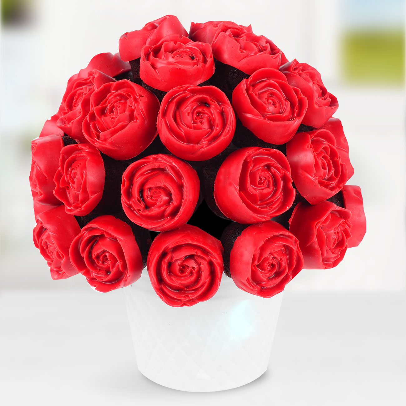 Send flowers Turkey, Red Roses Bouquet of Cake from 26USD