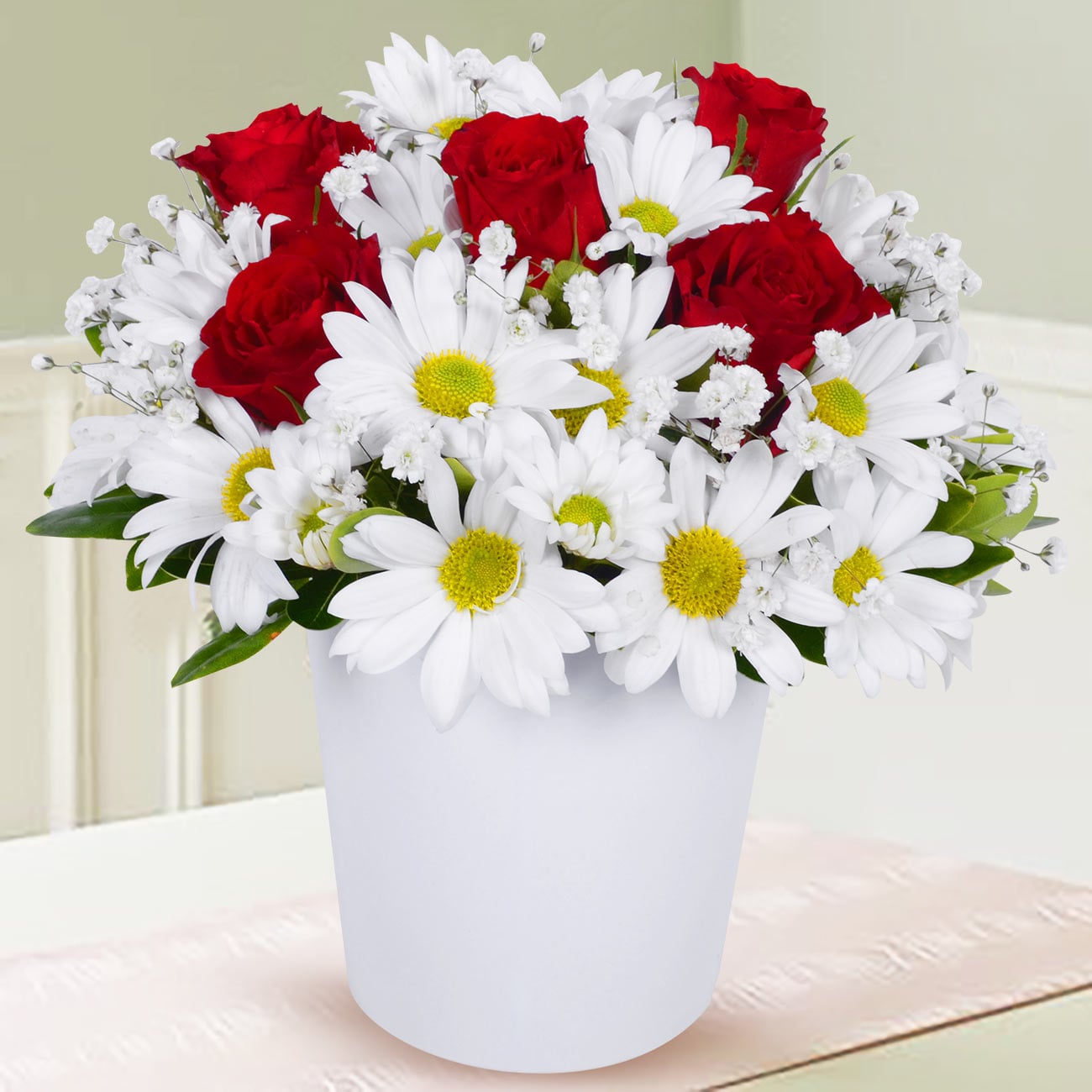 Send flowers Turkey, Red Roses in Garden of Daisies from 12USD